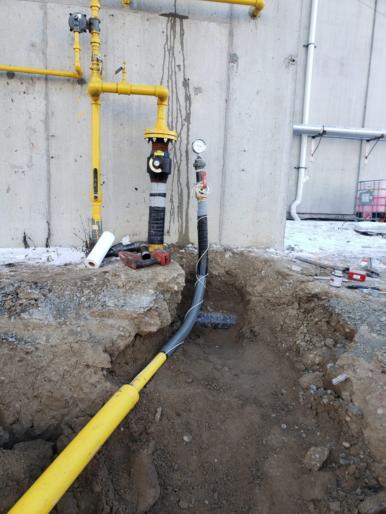 Underground Gas Pipe Installation | Fusion Certified Technician | Toronto